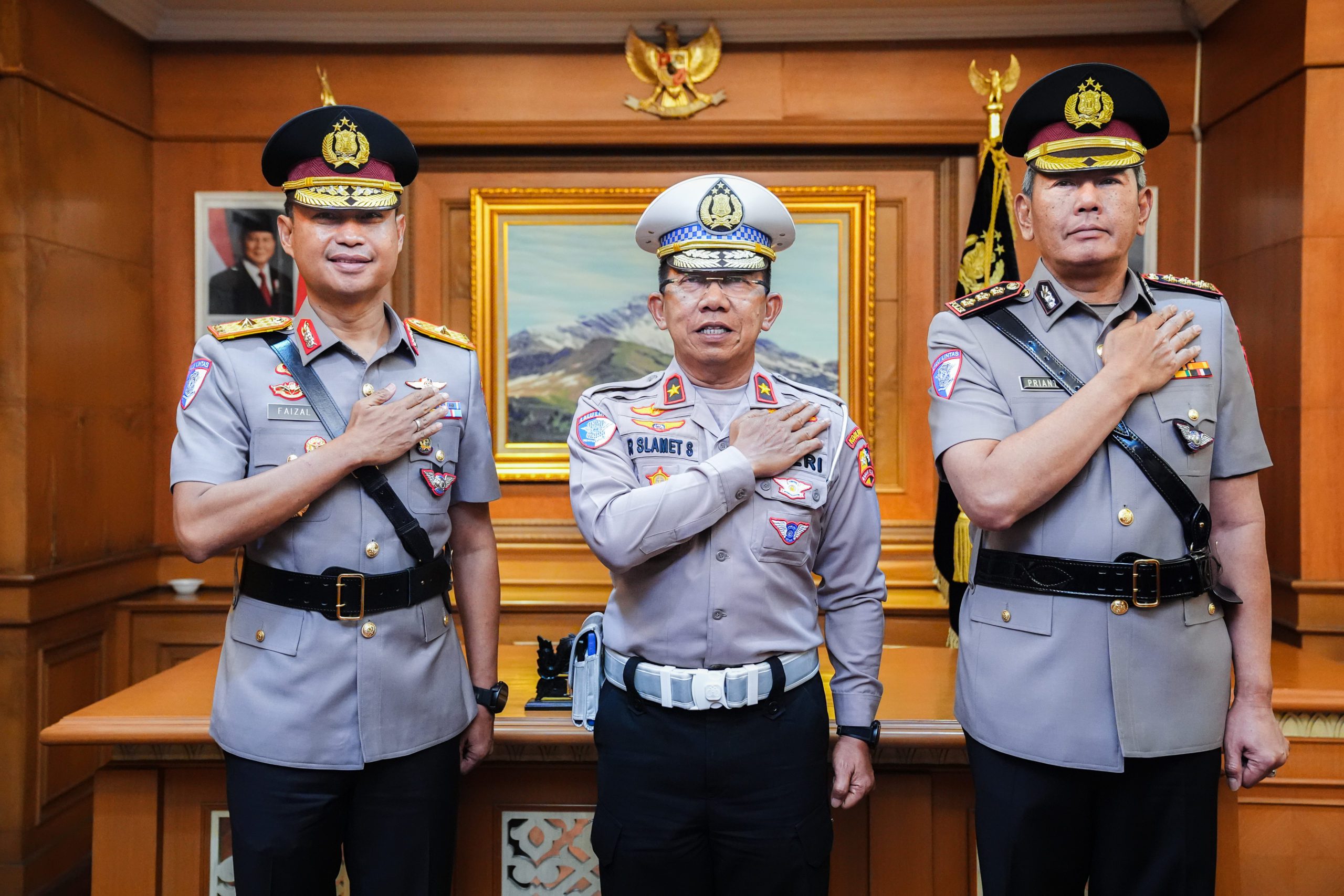 Korlantas Polri Lakukan Sertijab, Kombes Pol Prianto Emban Tugas Baru ...