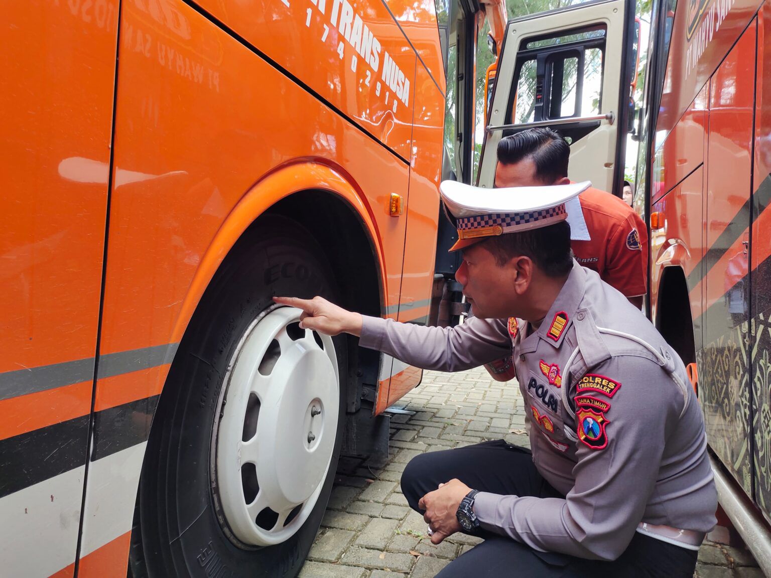 Libur Panjang Idul Adha, Polres Trenggalek Perketat Pengamanan Jalur Wisata Watulimo - KORLANTAS ...