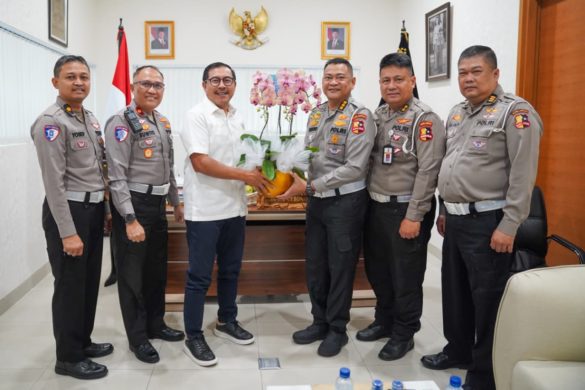 Ayo Kenali Perbedaan Seragam PDL Polantas Baru dan Lama - KORLANTAS POLRI