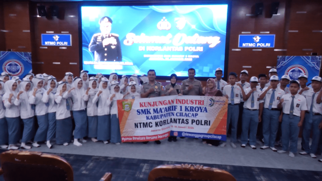 Korlantas Polri Terima Kunjungan Siswa dan Siswi Teknik Komputer dan ...